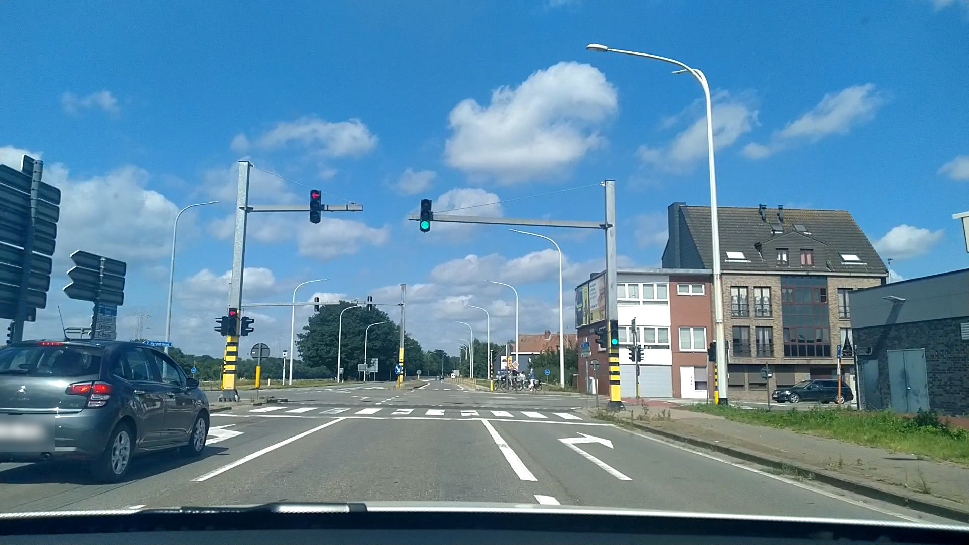 50 Questions Free Online Driving Theory Test Belgium